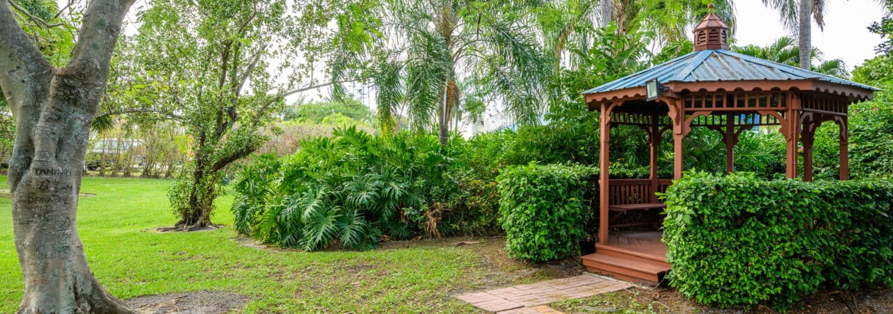 We Are Not a Glum Lot: Finding Fellowship in AA Meetings